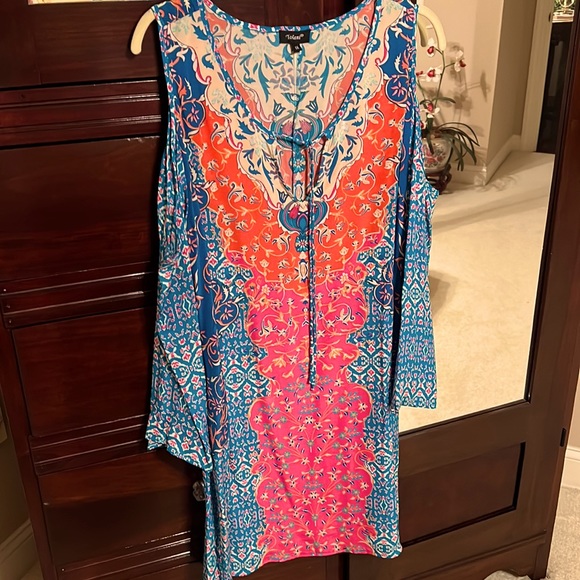 Tolani | Dresses | Tolani Cold Shoulder Dress | Poshmark